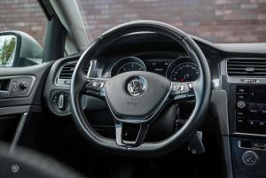 Pelēks Volkswagen Golf 2017 Marijampole, ar dzinēja tilpumu 1.60 L un nobraukumu 230 tūkst. km par 7900 €, foto 13 vietnē AUTOMOTO.COM.LV