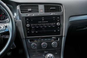 Pelēks Volkswagen Golf 2017 Marijampole, ar dzinēja tilpumu 1.60 L un nobraukumu 230 tūkst. km par 7900 €, foto 14 vietnē AUTOMOTO.COM.LV