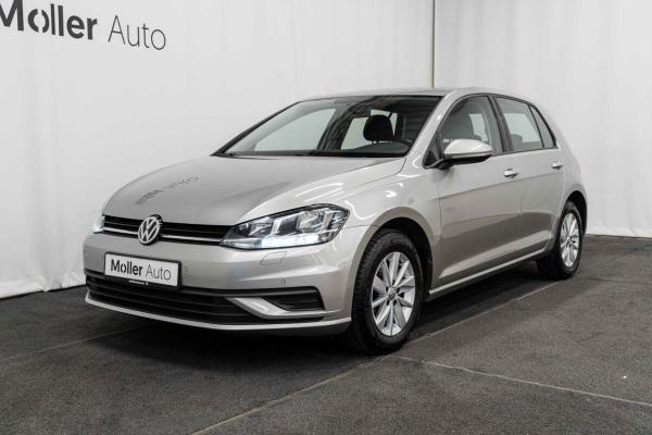 Volkswagen Golf 2017 in Tallinn on AUTOMOTO.COM.LV Grey Volkswagen Golf 2017 in Tallinn, with an engine capacity of 1.40 L and mileage of 120 thousand km for 9990 €, photo 1 on AUTOMOTO.COM.LV