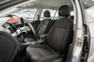 Grey Volkswagen Golf 2017 in Tallinn, with an engine capacity of 1.40 L and mileage of 120 thousand km for 9990 €, photo 14 on AUTOMOTO.COM.LV