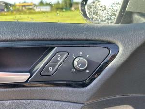 Grey Volkswagen Golf 2017 in Rokiskis, with an engine capacity of 1.97 L and mileage of 170 thousand km for 8150 €, photo 12 on AUTOMOTO.COM.LV