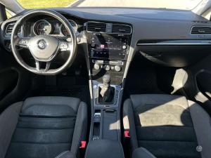 Grey Volkswagen Golf 2017 in Rokiskis, with an engine capacity of 1.97 L and mileage of 170 thousand km for 8150 €, photo 19 on AUTOMOTO.COM.LV