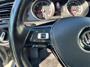 Grey Volkswagen Golf 2017 in Rokiskis, with an engine capacity of 1.97 L and mileage of 170 thousand km for 8150 €, photo 21 on AUTOMOTO.COM.LV