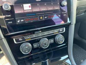 Grey Volkswagen Golf 2017 in Rokiskis, with an engine capacity of 1.97 L and mileage of 170 thousand km for 8150 €, photo 27 on AUTOMOTO.COM.LV