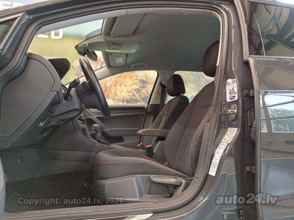 Grey Volkswagen Golf 2017 in Tallinn, with an engine capacity of 2.00 L and mileage of 226 thousand km for 9999 €, photo 9 on AUTOMOTO.COM.LV