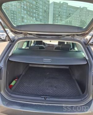 Pelēks Volkswagen Golf 2017 Rīga, ar dzinēja tilpumu 1.60 L un nobraukumu 130 tūkst. km par 9100 €, foto 9 vietnē AUTOMOTO.COM.LV