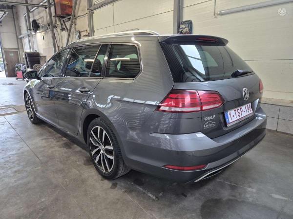 Volkswagen Golf 2017 in Raseiniai on AUTOMOTO.COM.LV Grey Volkswagen Golf 2017 in Raseiniai, with an engine capacity of 1.60 L and mileage of 265 thousand km for 7999 €, photo 6 on AUTOMOTO.COM.LV