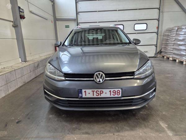 Volkswagen Golf 2017 in Raseiniai on AUTOMOTO.COM.LV Grey Volkswagen Golf 2017 in Raseiniai, with an engine capacity of 1.60 L and mileage of 265 thousand km for 7999 €, photo 8 on AUTOMOTO.COM.LV