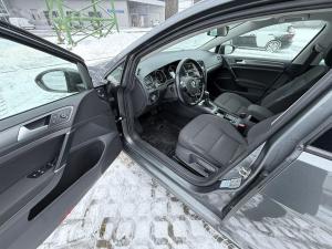 Grey Volkswagen Golf 2018 in Riga, with an engine capacity of 1.60 L and mileage of 264 thousand km for 7200 €, photo 9 on AUTOMOTO.COM.LV