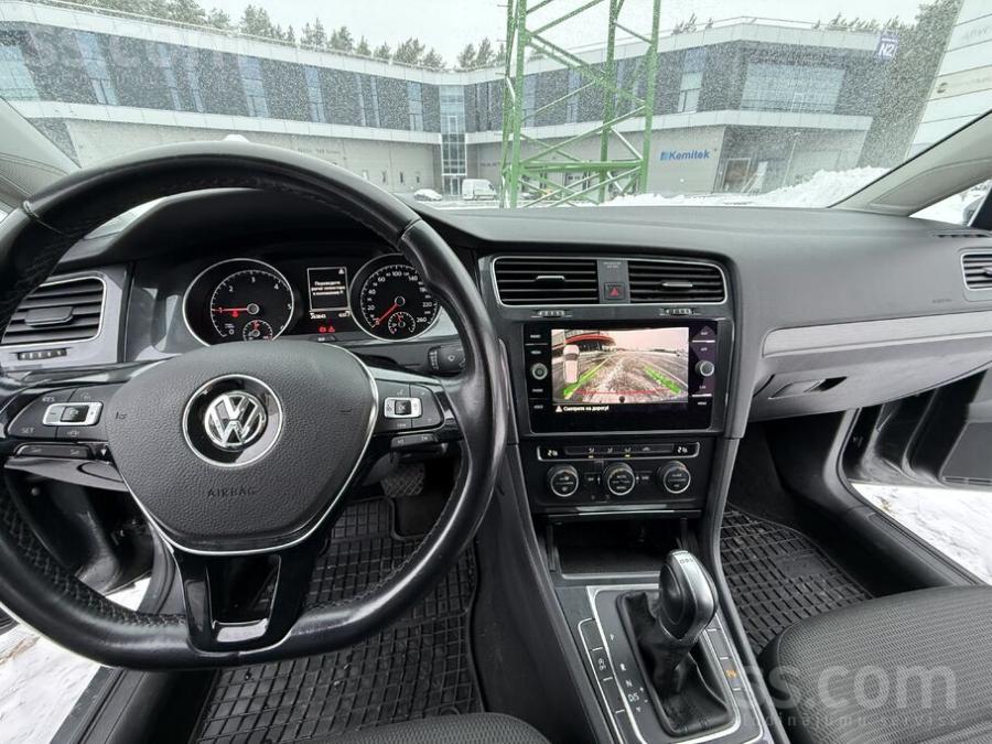 Grey Volkswagen Golf 2018 in Riga, with an engine capacity of 1.60 L and mileage of 264 thousand km for 7200 €, photo 16 on AUTOMOTO.COM.LV
