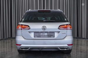 Pelēks Volkswagen Golf 2018 Marijampole, ar dzinēja tilpumu 1.97 L un nobraukumu 115 tūkst. km par 11750 €, foto 10 vietnē AUTOMOTO.COM.LV