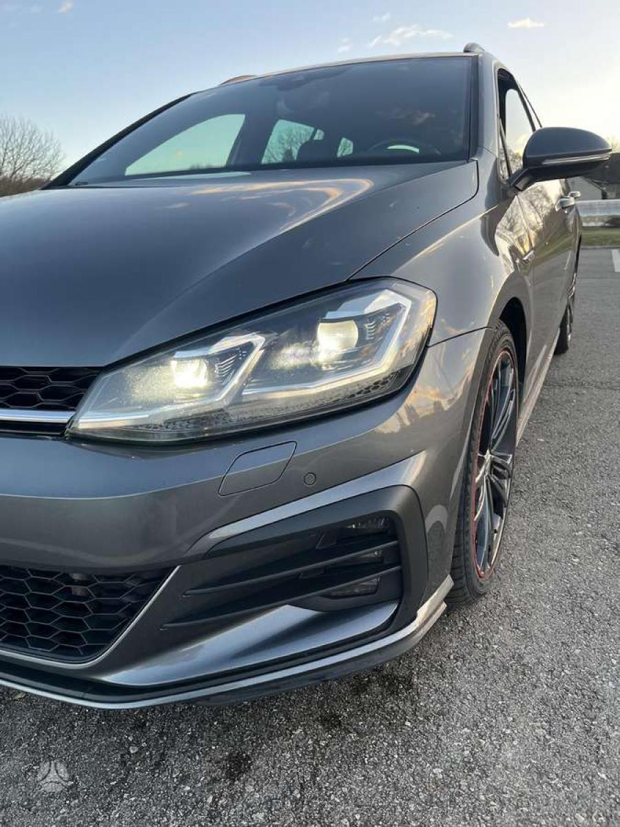 Grey Volkswagen Golf 2018 in Kaunas, with an engine capacity of 2.00 L and mileage of 153 thousand km for 16500 €, photo 2 on AUTOMOTO.COM.LV