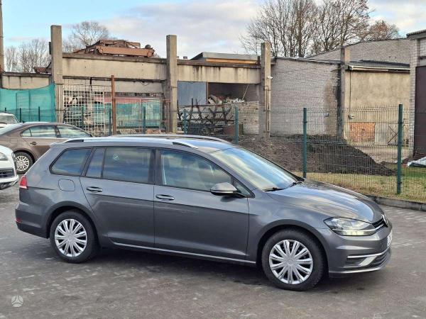 Pelēks Volkswagen Golf 2018 Klaipėda, ar dzinēja tilpumu 1.60 L un nobraukumu 340 tūkst. km par 5800 €, foto 3 vietnē AUTOMOTO.COM.LV