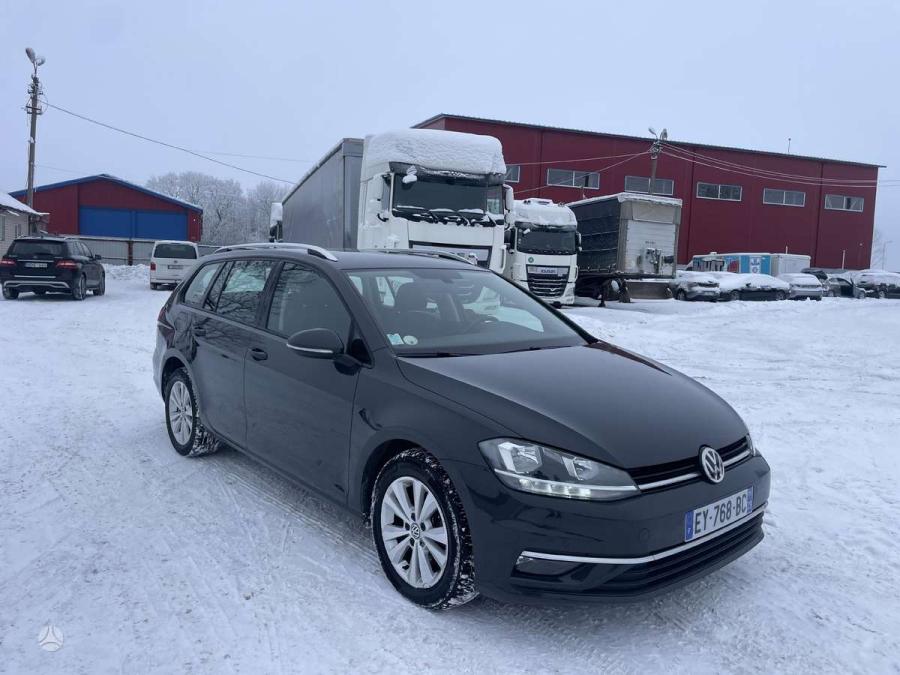 Grey Volkswagen Golf 2018 in Kaunas, with an engine capacity of 1.60 L and mileage of 191 thousand km for 8700 €, photo 7 on AUTOMOTO.COM.LV