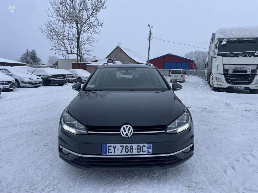 Grey Volkswagen Golf 2018 in Kaunas, with an engine capacity of 1.60 L and mileage of 191 thousand km for 8700 €, photo 8 on AUTOMOTO.COM.LV