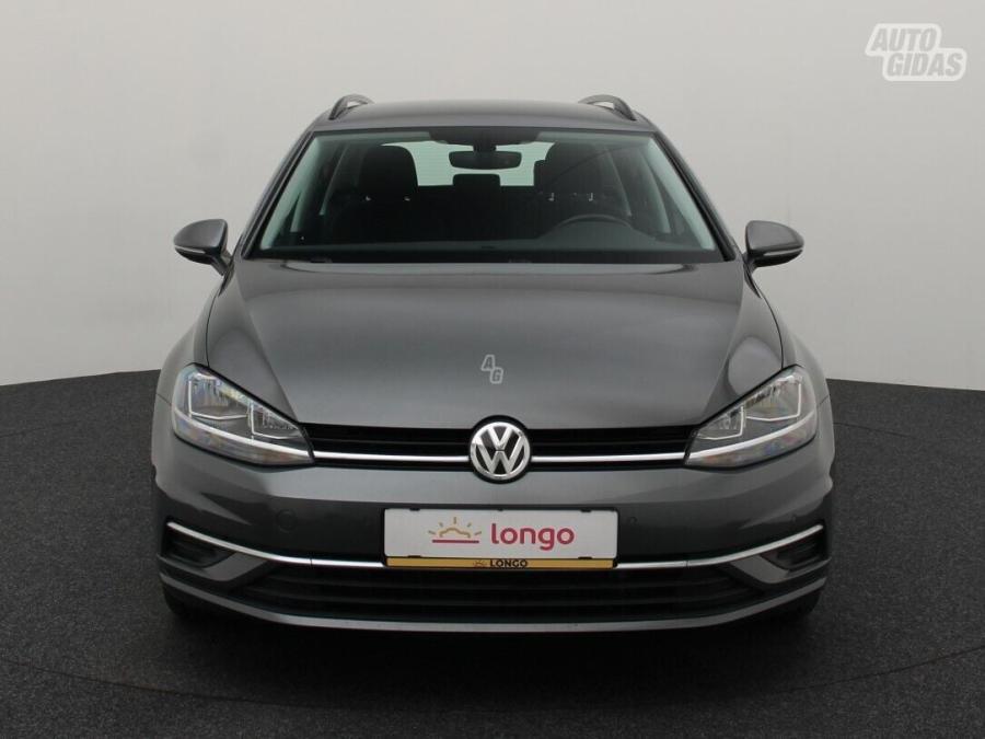 Grey Volkswagen Golf 2018 in Vilnius, with an engine capacity of 1.60 L and mileage of 179 thousand km for 10199 €, photo 3 on AUTOMOTO.COM.LV