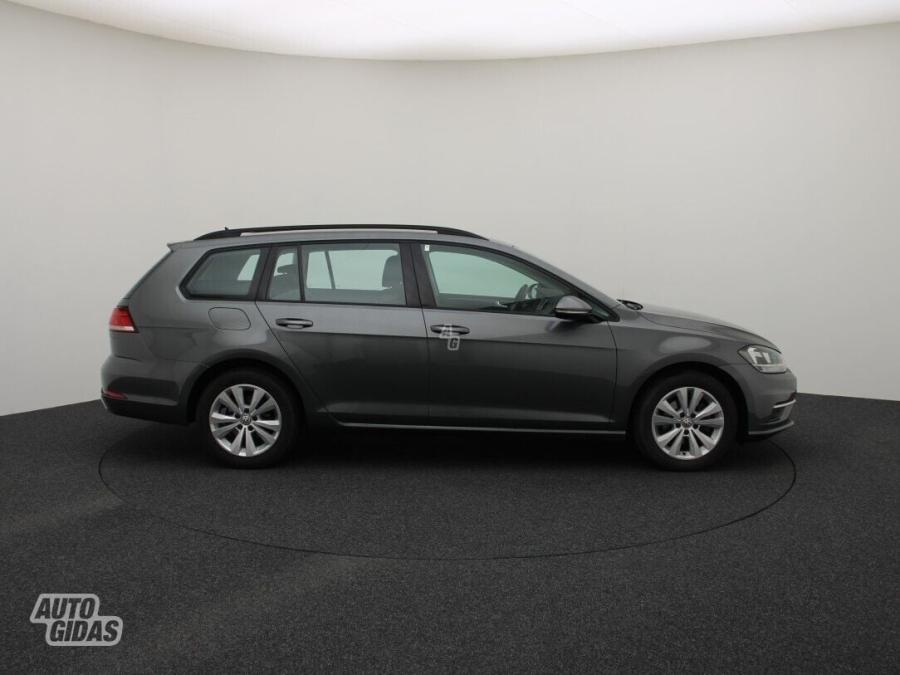 Grey Volkswagen Golf 2018 in Vilnius, with an engine capacity of 1.60 L and mileage of 179 thousand km for 10199 €, photo 9 on AUTOMOTO.COM.LV