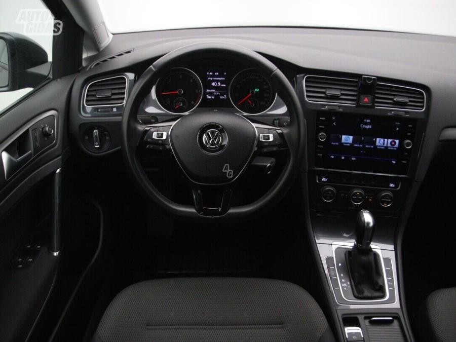 Grey Volkswagen Golf 2018 in Vilnius, with an engine capacity of 1.60 L and mileage of 179 thousand km for 10199 €, photo 17 on AUTOMOTO.COM.LV