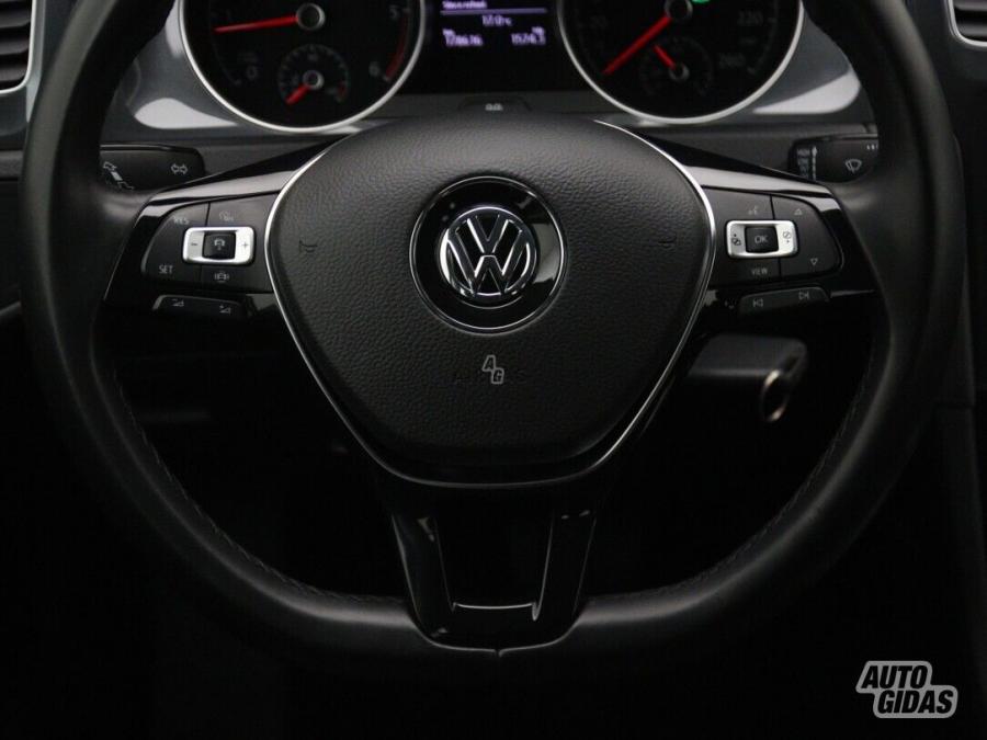 Grey Volkswagen Golf 2018 in Vilnius, with an engine capacity of 1.60 L and mileage of 179 thousand km for 10199 €, photo 18 on AUTOMOTO.COM.LV