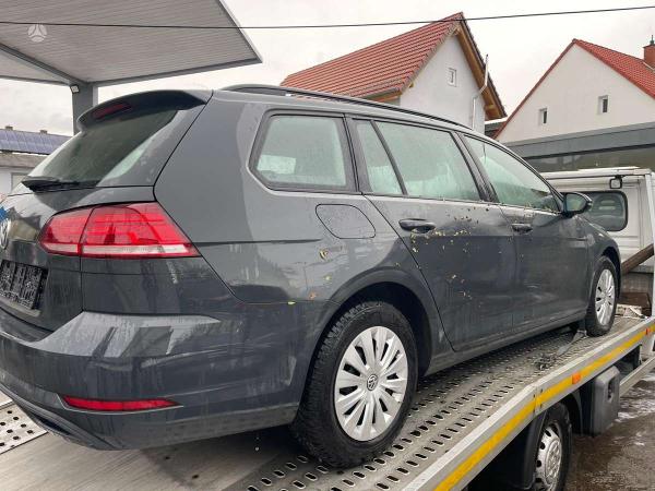 Grey Volkswagen Golf 2018 in Kazlu Ruda, with an engine capacity of 1.60 L and mileage of 151 thousand km for 7150 €, photo 2 on AUTOMOTO.COM.LV