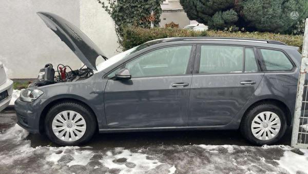Grey Volkswagen Golf 2018 in Kazlu Ruda, with an engine capacity of 1.60 L and mileage of 151 thousand km for 7150 €, photo 3 on AUTOMOTO.COM.LV