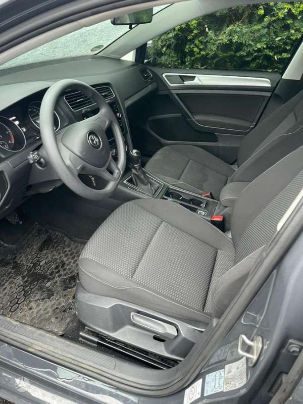 Grey Volkswagen Golf 2018 in Kazlu Ruda, with an engine capacity of 1.60 L and mileage of 151 thousand km for 7150 €, photo 5 on AUTOMOTO.COM.LV