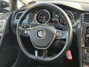 Pelēks Volkswagen Golf 2018 Viļņa, ar dzinēja tilpumu 1.60 L un nobraukumu 187 tūkst. km par 8700 €, foto 14 vietnē AUTOMOTO.COM.LV