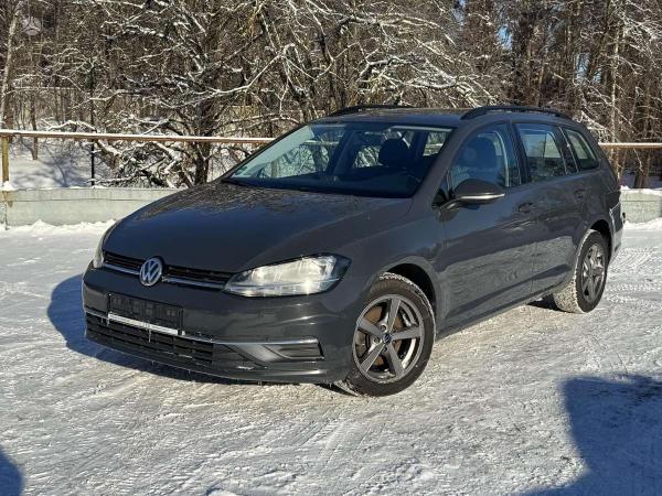 Grey Volkswagen Golf 2018 in Vilnius, with an engine capacity of 1.60 L and mileage of 270 thousand km for 7800 €, photo 1 on AUTOMOTO.COM.LV