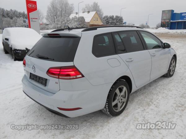 Pelēks Volkswagen Golf 2018 Viljandi, ar dzinēja tilpumu 0.00 L un nobraukumu 188 tūkst. km par 9990 €, foto 2 vietnē AUTOMOTO.COM.LV