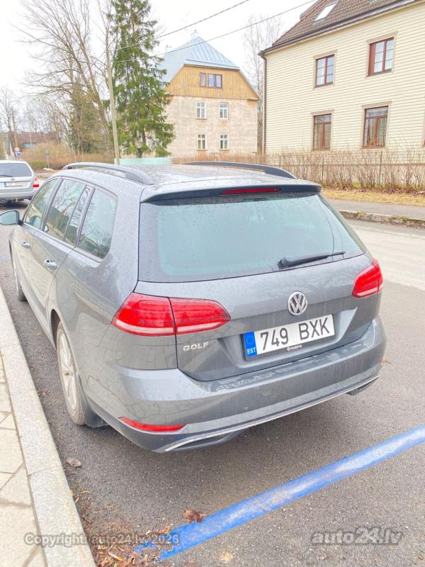Grey Volkswagen Golf 2018 in Tallinn, with an engine capacity of 1.00 L and mileage of 98 thousand km for 12200 €, photo 3 on AUTOMOTO.COM.LV