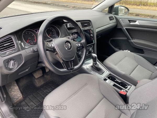 Grey Volkswagen Golf 2018 in Tallinn, with an engine capacity of 1.00 L and mileage of 98 thousand km for 12200 €, photo 5 on AUTOMOTO.COM.LV