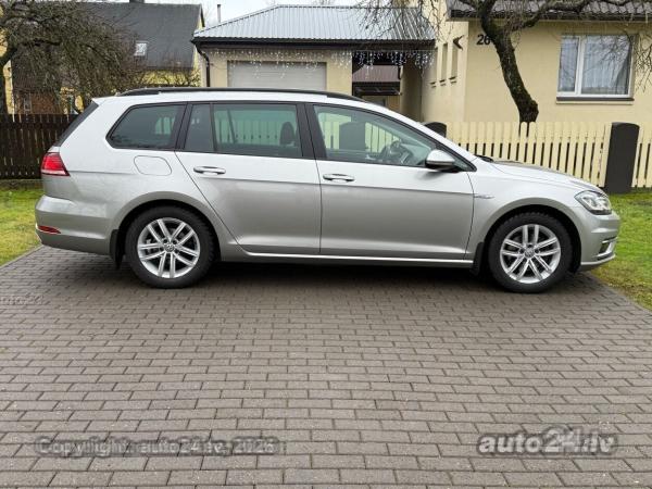 Grey Volkswagen Golf 2018 in Parnu, with an engine capacity of 1.50 L and mileage of 129 thousand km for 12590 €, photo 7 on AUTOMOTO.COM.LV