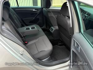 Grey Volkswagen Golf 2018 in Parnu, with an engine capacity of 1.50 L and mileage of 129 thousand km for 12590 €, photo 27 on AUTOMOTO.COM.LV