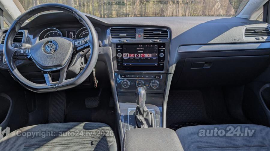 Grey Volkswagen Golf 2018 in Tallinn, with an engine capacity of 1.40 L and mileage of 133 thousand km for 13500 €, photo 9 on AUTOMOTO.COM.LV