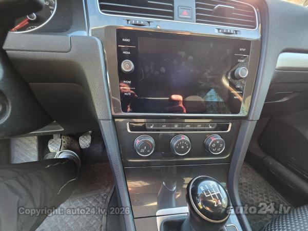 Pelēks Volkswagen Golf 2018 Tallina, ar dzinēja tilpumu 1.40 L un nobraukumu 240 tūkst. km par 6900 €, foto 9 vietnē AUTOMOTO.COM.LV