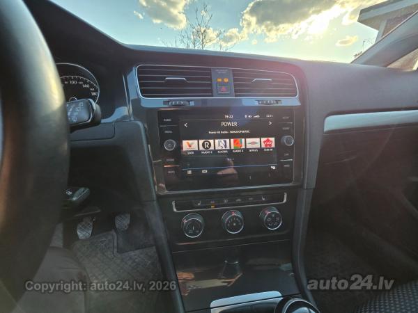 Pelēks Volkswagen Golf 2018 Tallina, ar dzinēja tilpumu 1.40 L un nobraukumu 240 tūkst. km par 6900 €, foto 10 vietnē AUTOMOTO.COM.LV