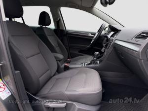 Grey Volkswagen Golf 2018 in Parnu, with an engine capacity of 1.40 L and mileage of 91 thousand km for 13900 €, photo 6 on AUTOMOTO.COM.LV