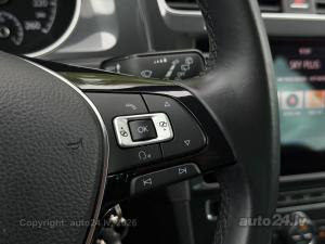 Grey Volkswagen Golf 2018 in Parnu, with an engine capacity of 1.40 L and mileage of 91 thousand km for 13900 €, photo 15 on AUTOMOTO.COM.LV