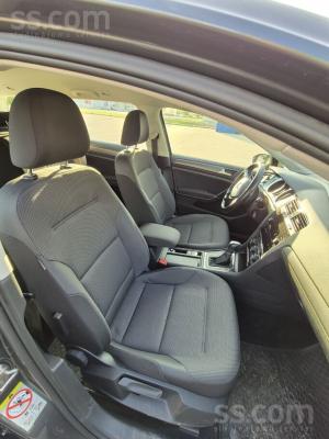 Pelēks Volkswagen Golf 2018 Jelgava, ar dzinēja tilpumu 1.60 L un nobraukumu 182 tūkst. km par 9750 €, foto 14 vietnē AUTOMOTO.COM.LV