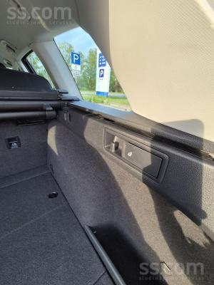 Pelēks Volkswagen Golf 2018 Jelgava, ar dzinēja tilpumu 1.60 L un nobraukumu 182 tūkst. km par 9750 €, foto 20 vietnē AUTOMOTO.COM.LV