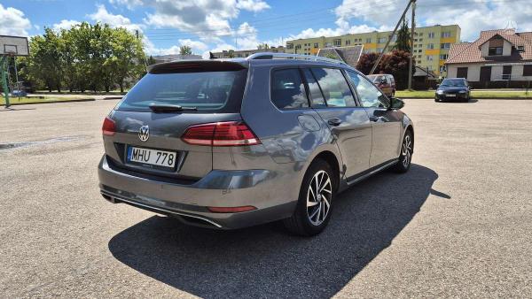 Pelēks Volkswagen Golf 2018 Viļņa, ar dzinēja tilpumu 1.60 L un nobraukumu 223 tūkst. km par 9900 €, foto 7 vietnē AUTOMOTO.COM.LV