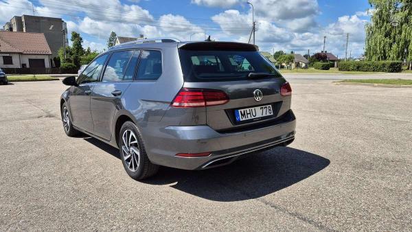 Pelēks Volkswagen Golf 2018 Viļņa, ar dzinēja tilpumu 1.60 L un nobraukumu 223 tūkst. km par 9900 €, foto 9 vietnē AUTOMOTO.COM.LV