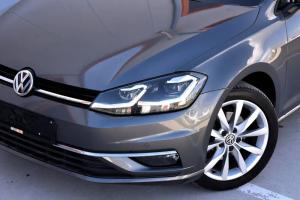Pelēks Volkswagen Golf 2018 Mārupe, ar dzinēja tilpumu 1.60 L un nobraukumu 279 tūkst. km par 8450 €, foto 6 vietnē AUTOMOTO.COM.LV