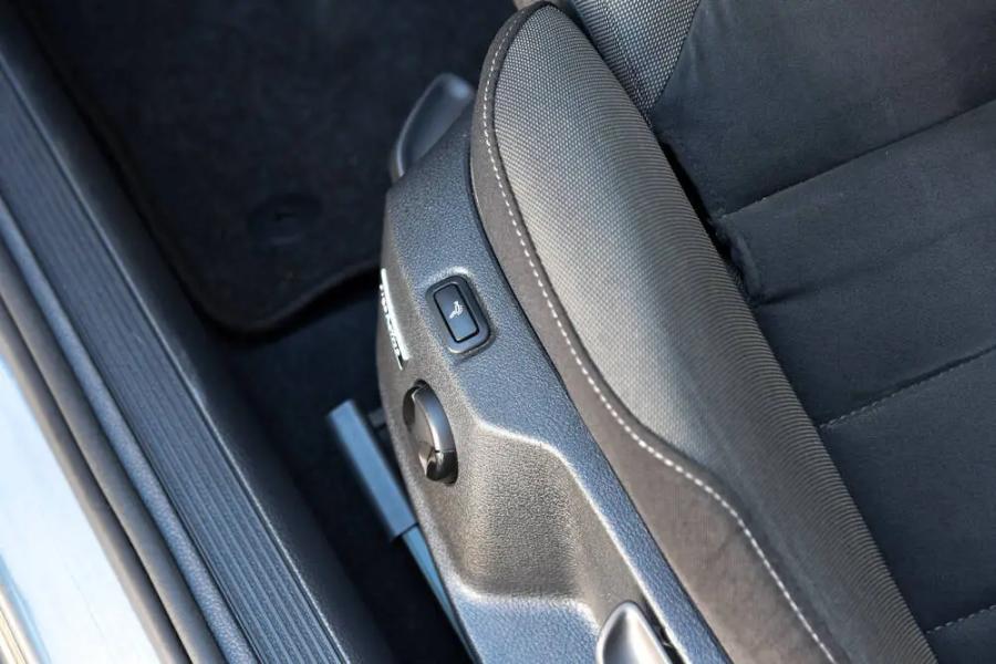 Pelēks Volkswagen Golf 2018 Mārupe, ar dzinēja tilpumu 1.60 L un nobraukumu 279 tūkst. km par 8450 €, foto 13 vietnē AUTOMOTO.COM.LV