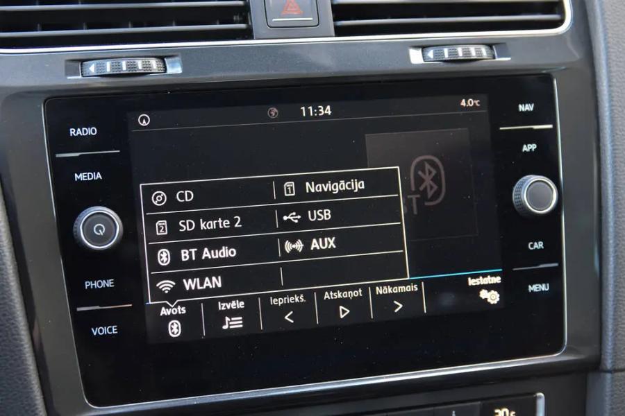 Pelēks Volkswagen Golf 2018 Mārupe, ar dzinēja tilpumu 1.60 L un nobraukumu 279 tūkst. km par 8450 €, foto 23 vietnē AUTOMOTO.COM.LV