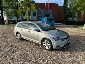 Pelēks Volkswagen Golf 2018 Cēsis, ar dzinēja tilpumu 1.60 L un nobraukumu 124 tūkst. km par 9299 €, foto 3 vietnē AUTOMOTO.COM.LV