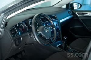 Grey Volkswagen Golf 2018 in Riga, with an engine capacity of 1.40 L and mileage of 191 thousand km for 6790 €, photo 4 on AUTOMOTO.COM.LV