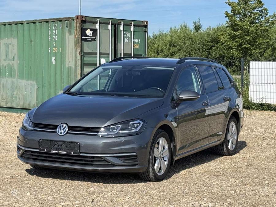 Grey Volkswagen Golf 2018 in Siauliai, with an engine capacity of 1.60 L and mileage of 178 thousand km for 9700 €, photo 1 on AUTOMOTO.COM.LV