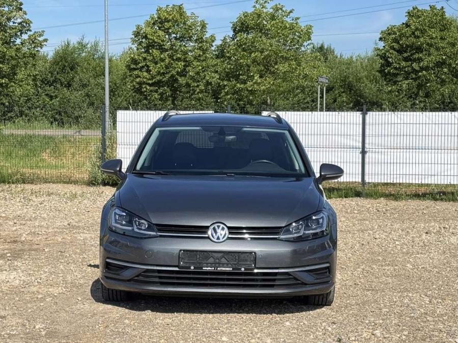 Grey Volkswagen Golf 2018 in Siauliai, with an engine capacity of 1.60 L and mileage of 178 thousand km for 9700 €, photo 3 on AUTOMOTO.COM.LV