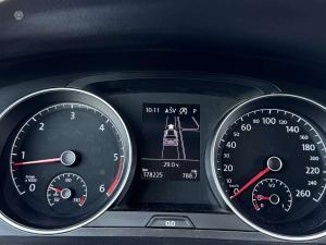 Grey Volkswagen Golf 2018 in Siauliai, with an engine capacity of 1.60 L and mileage of 178 thousand km for 9700 €, photo 26 on AUTOMOTO.COM.LV